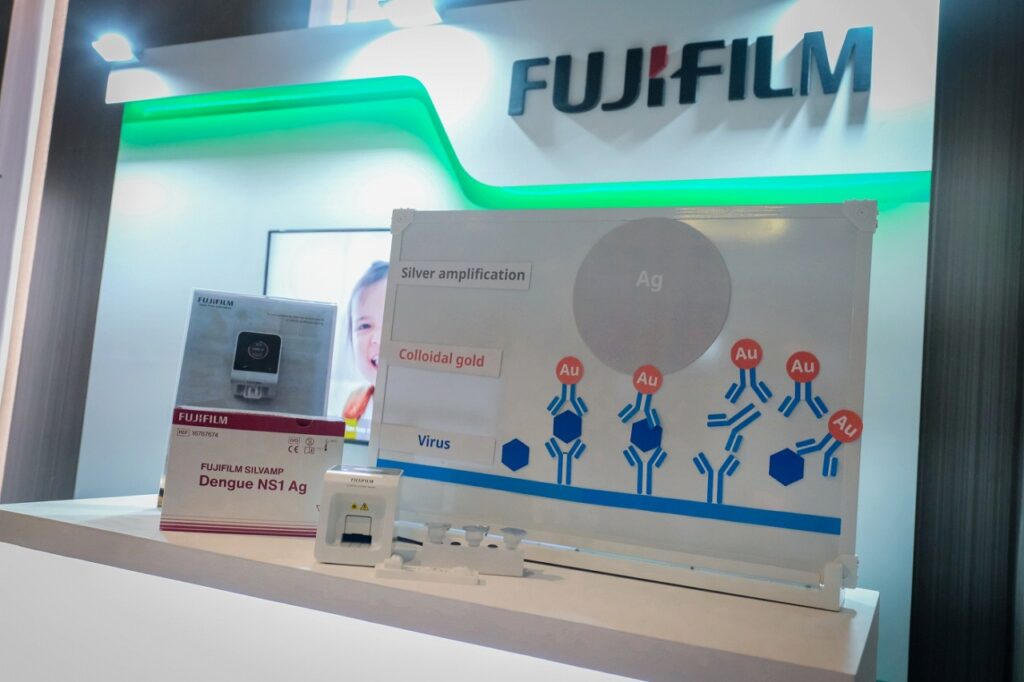 【わずか15分】フジフィルム タイが、デング熱感染危機に対応した「FUJIFILM デング熱 NS1Ag 検査キット」を発売！ | タイ ...